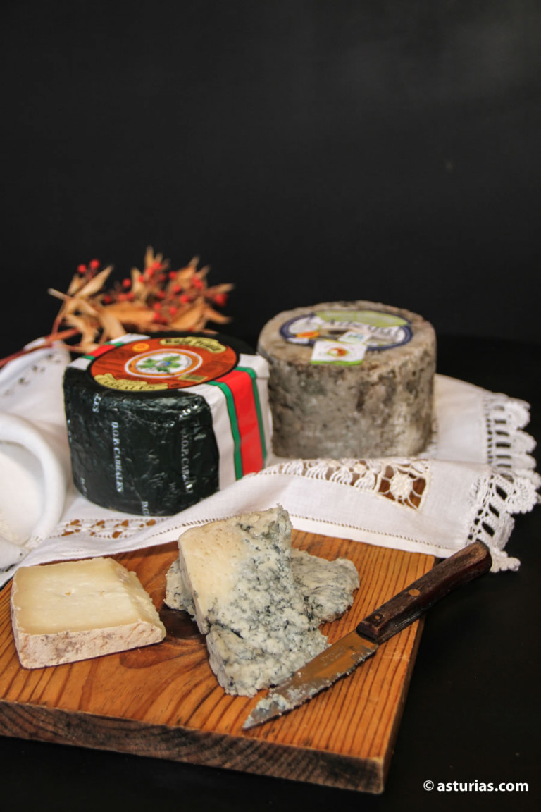 Mejores quesos asturianos: Cabrales y Gamonéu · Comprar online ...