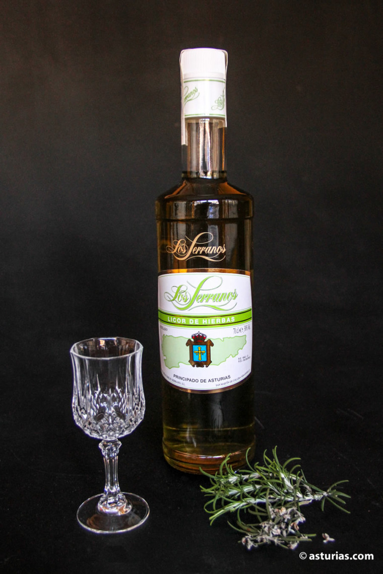 Licor de Hierbas los Serranos | asturias.com
